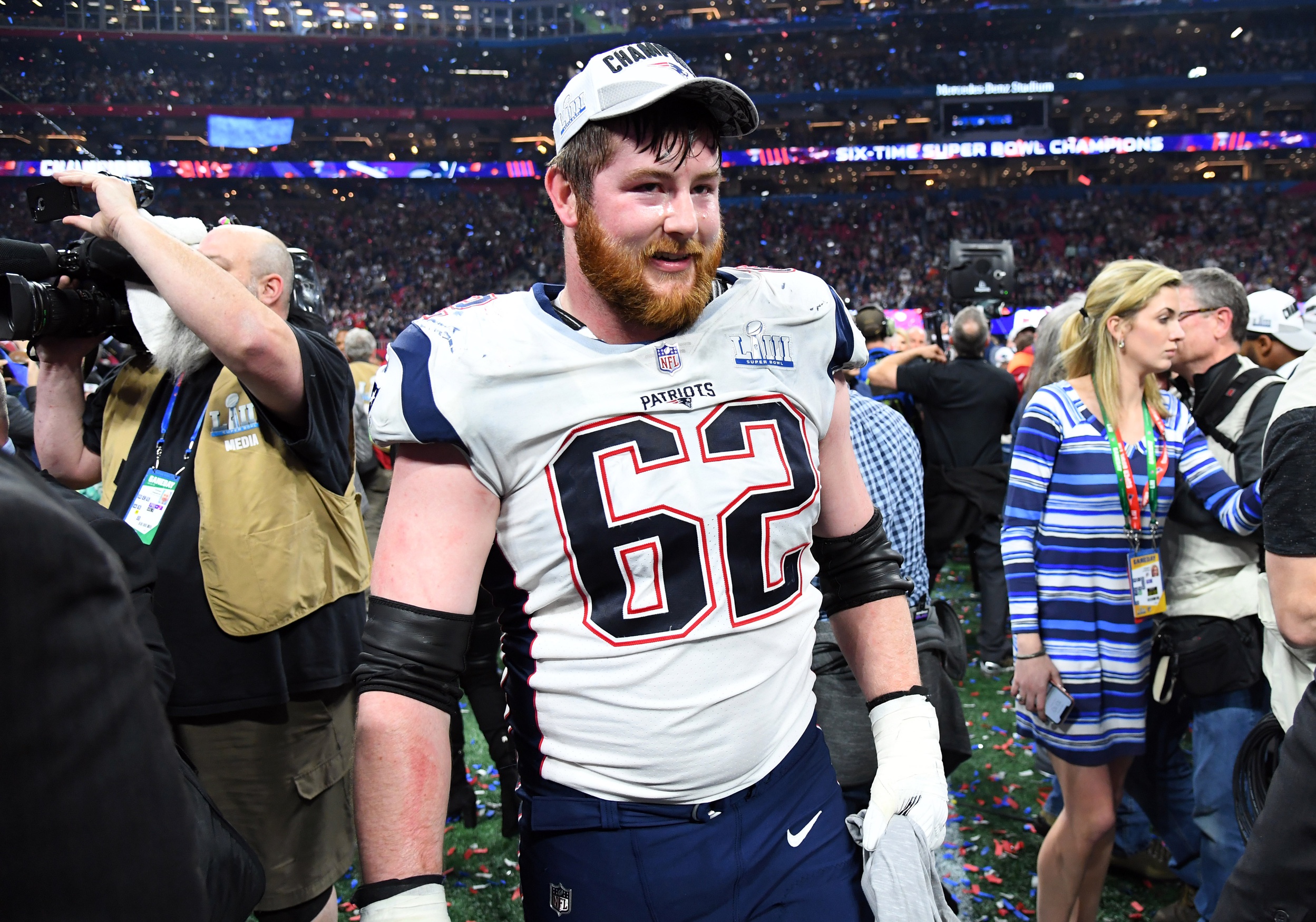 Joe Thuney helped the Patriots do the impossible in stifling Aaron Donald