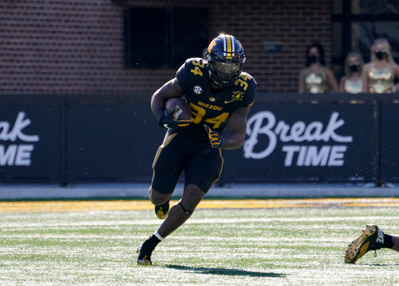 2021 NFL Draft Comps: Mizzou RB Larry Rountree III's comps have found ...