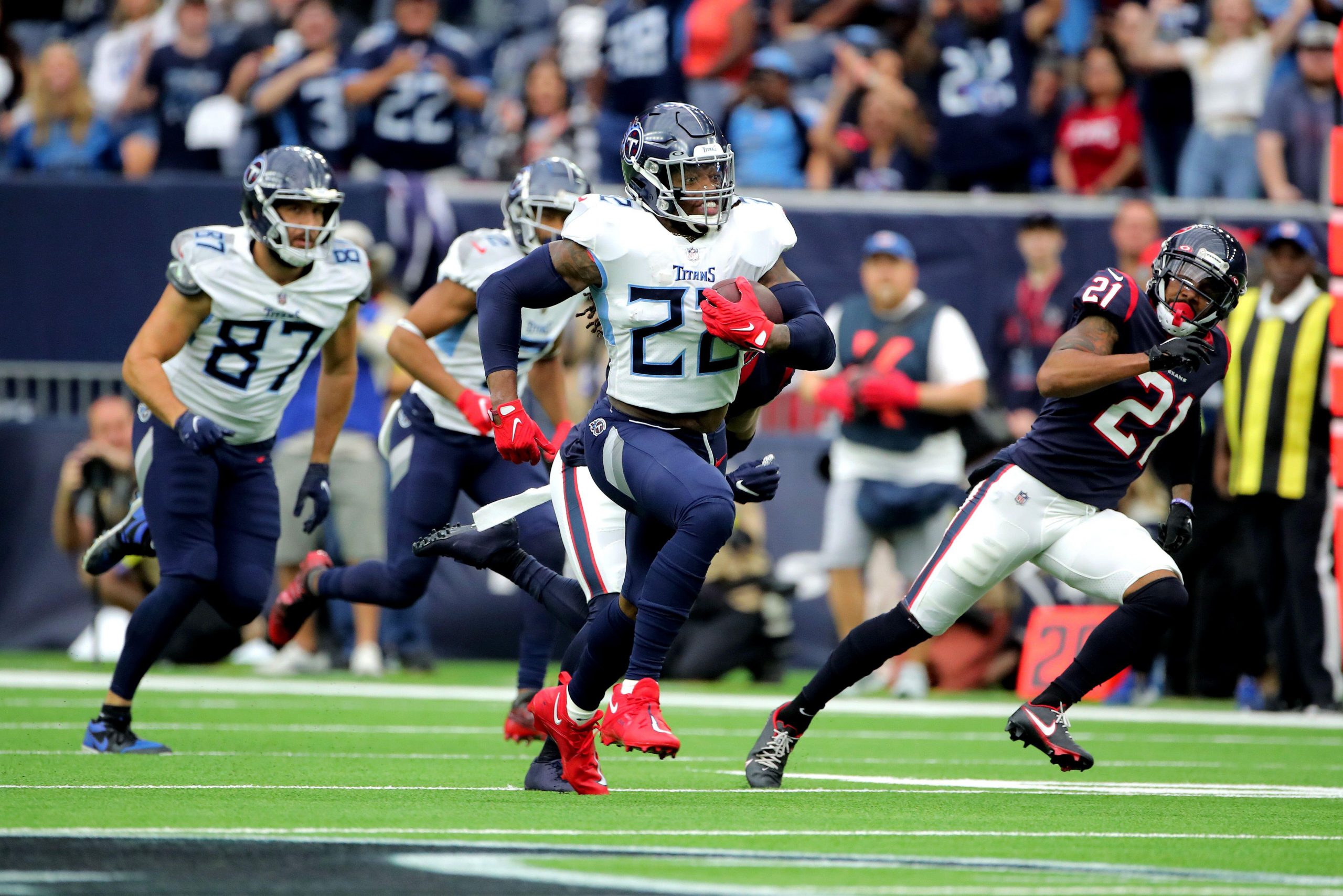 Fantasy Football: One player to avoid in each round of drafts in 2023