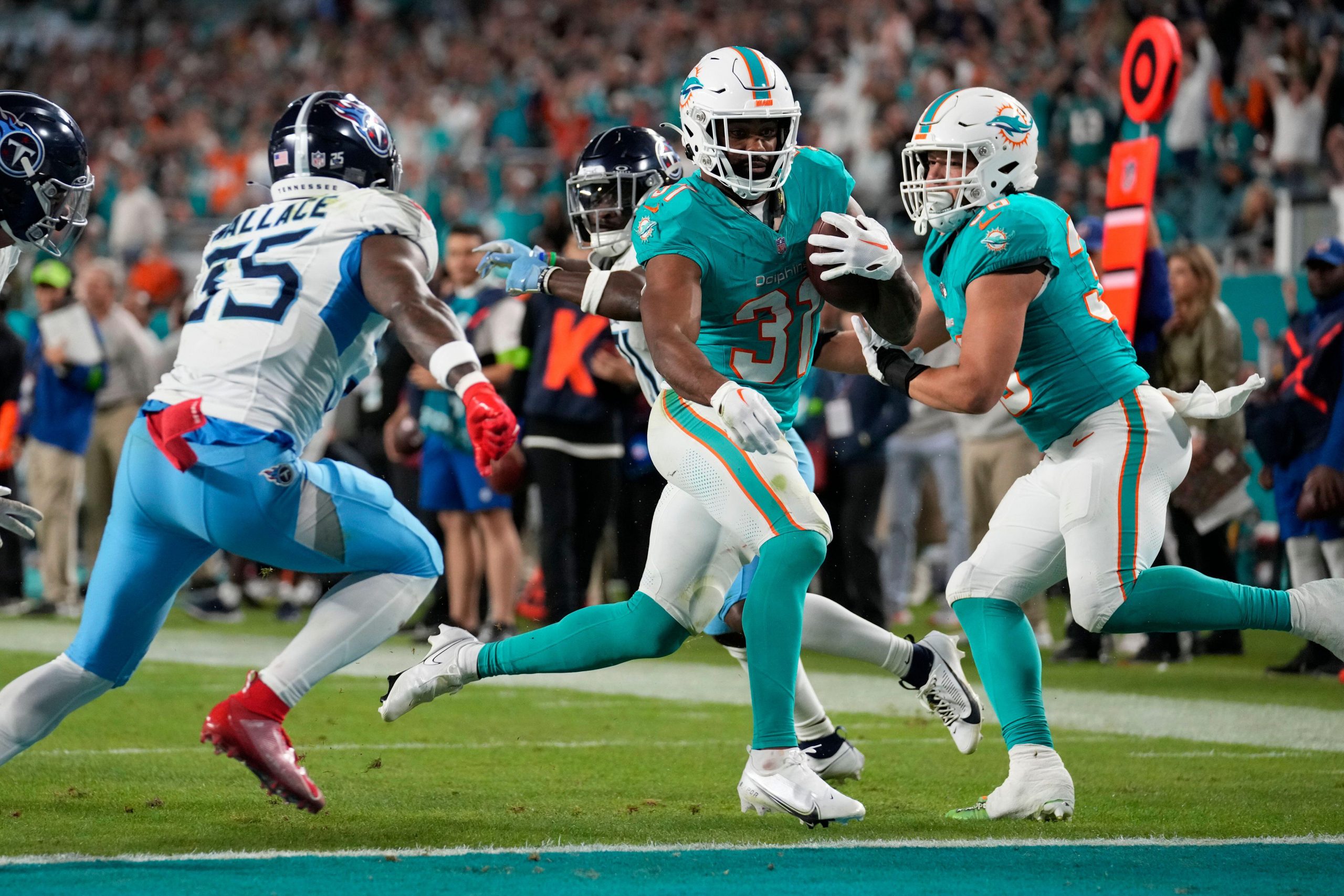 Fantasy Football Player Profile 2024: Miami Dolphins RB Raheem Mostert