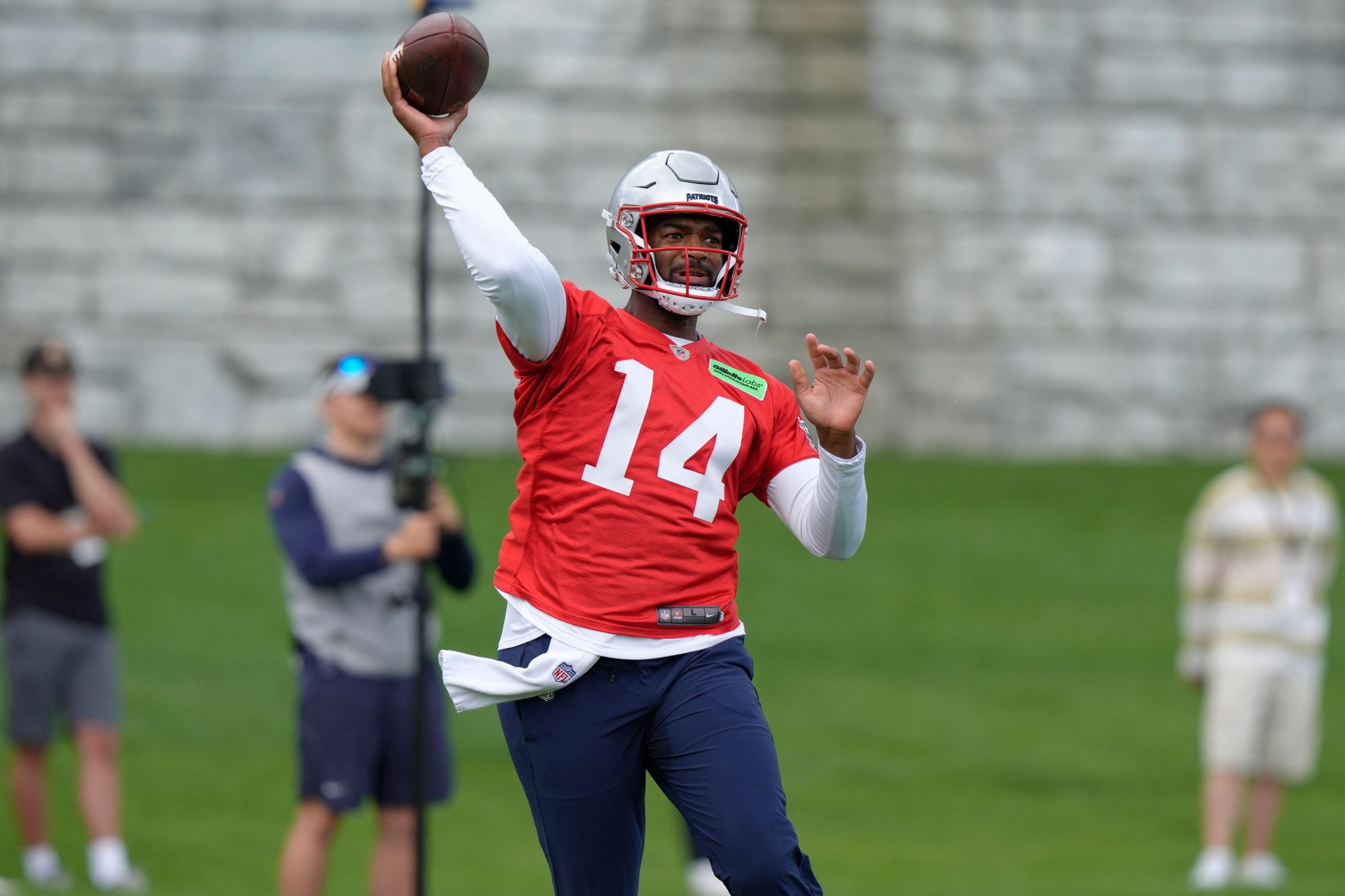 How valuable is an NFL bridge quarterback?