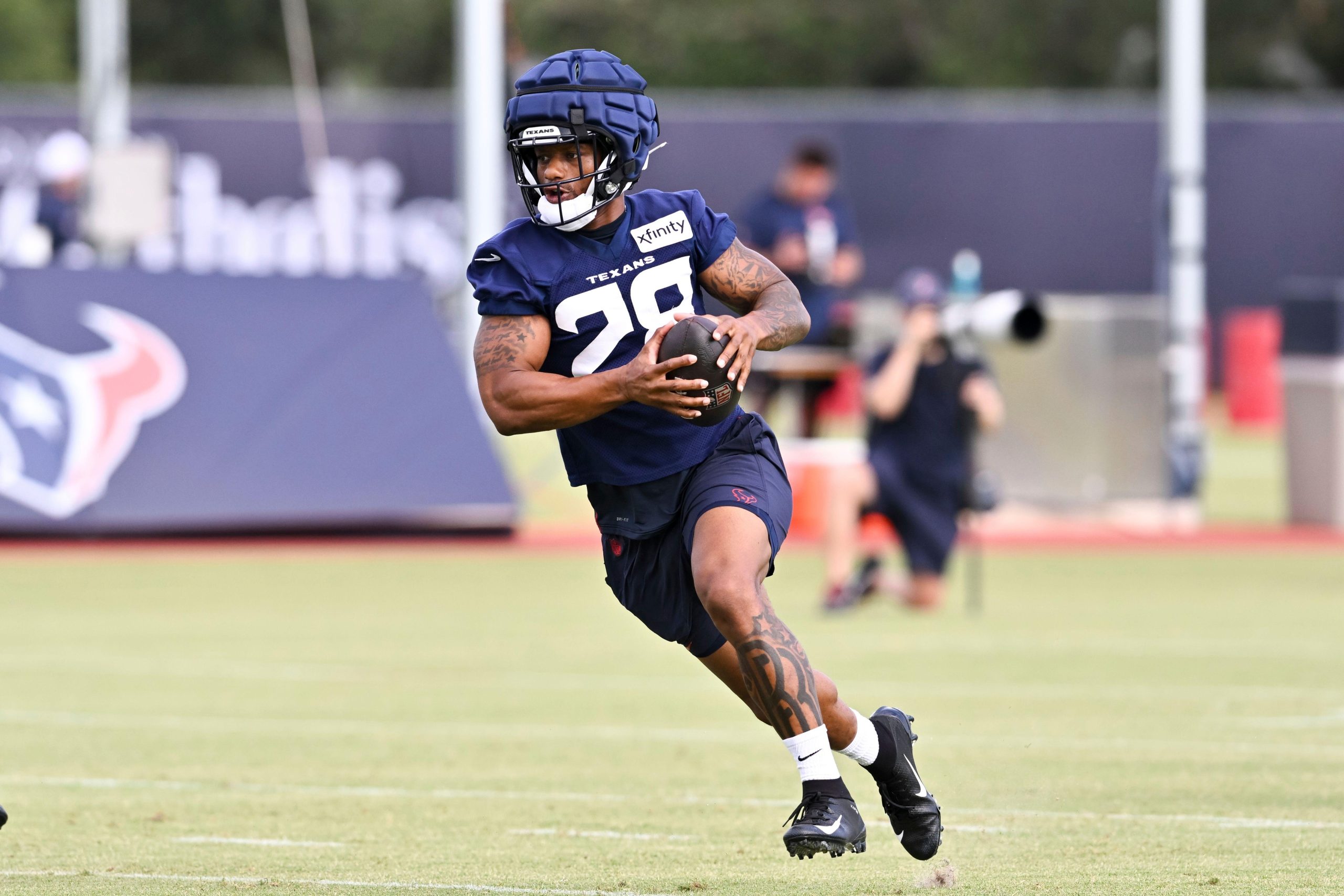 Fantasy Football Player Profile 2024: Houston Texans RB Joe Mixon