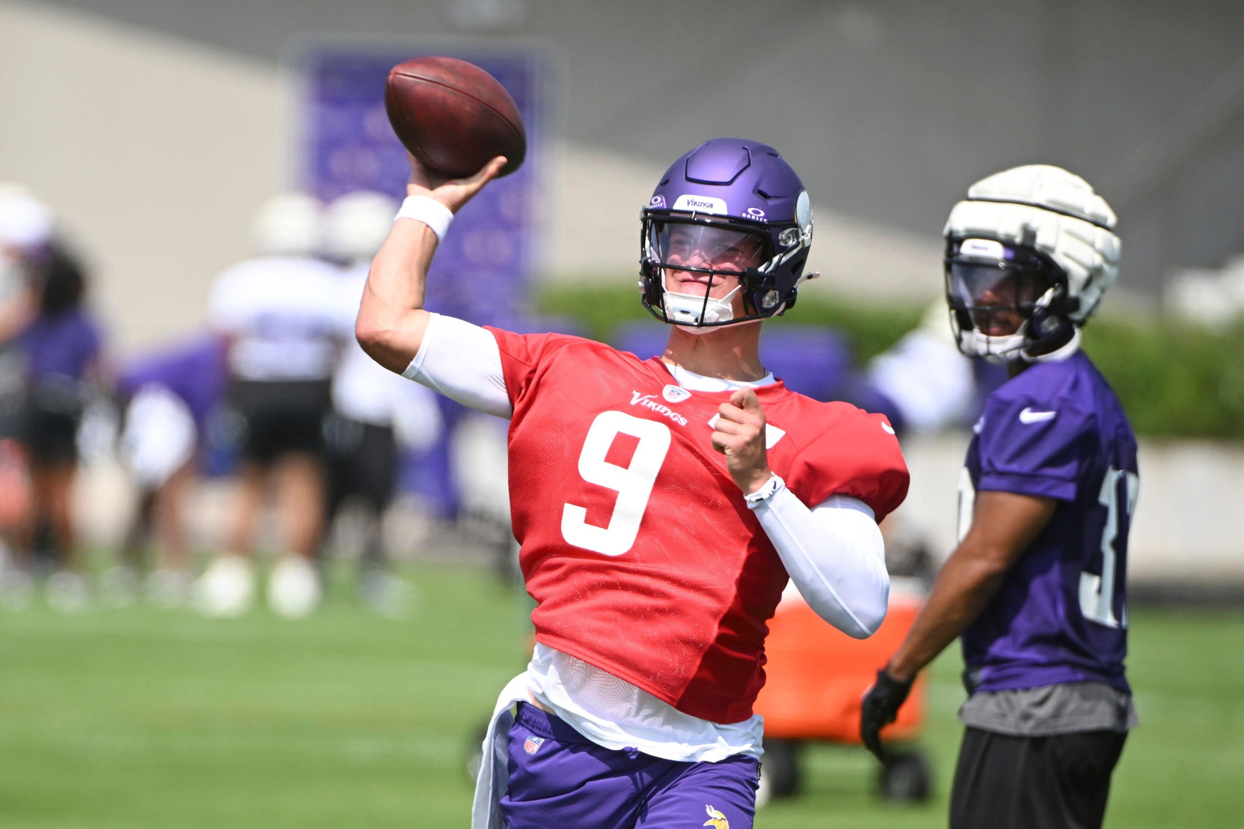 NFL training camp roundup: Highlights and storylines from Aug. 14
